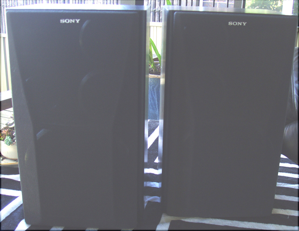 SONY Model SS-D55AV Midi Bookshelf Loudspeaker System (GOOD Sound)