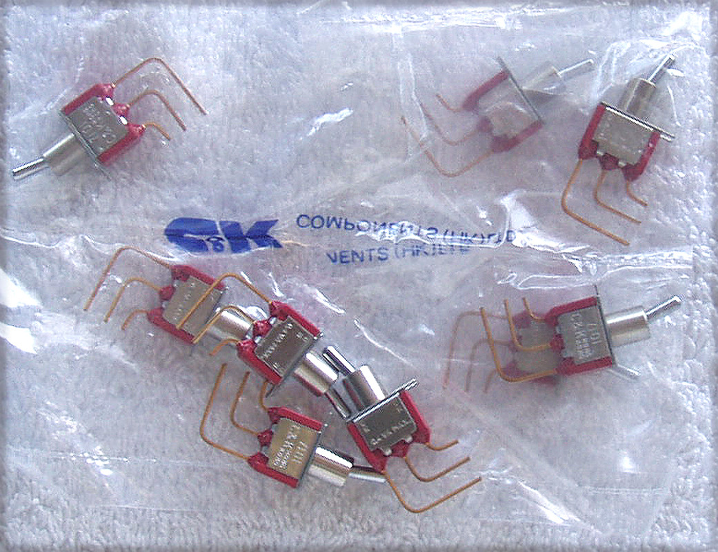 C&K 7101 SPDT RA PCB Mount Switch (NEW)