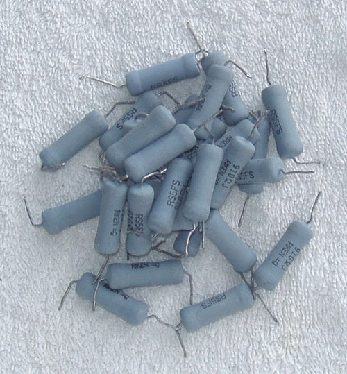RICKENOHM 910 Ohm 5 Watt Ceramic Resistor (1) USED