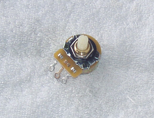 CTS 3 Meg Ohm Reverse Audio Taper Log Rotary Potentiometer NEW Old Stock