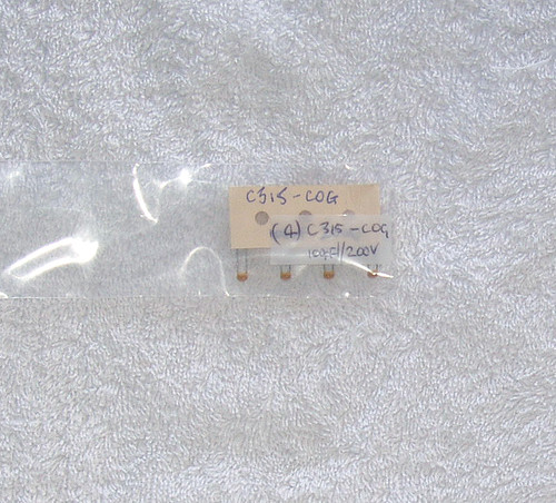 KEMET Monolythic Capacitor 100pF 200V 5% NEW Old Stock