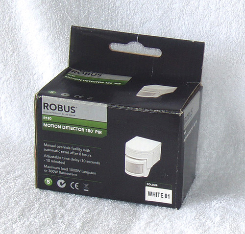 ROBUS (IRELAND) R180 PIR Infra Red Sensor Switch AC 1000W (Direct Wired ...