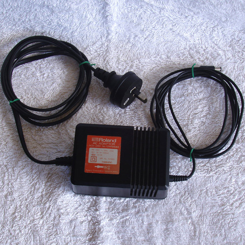 Genuine ROLAND Power Adapter ACB-240 Linear 9V
