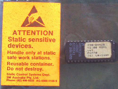 Integrated Circuit LEXICON PCM70 EPROM ( V2.0 U62)