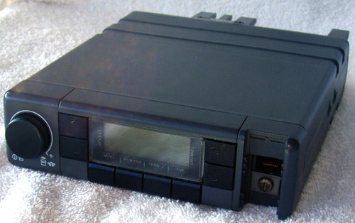 Experimenters Delight! PHILIPS PRM80 V TM UHF Transceiver