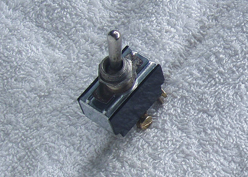 Classic Old TOGGLE SWITCH 10A 250V (Panel Mounting) USED TESTED