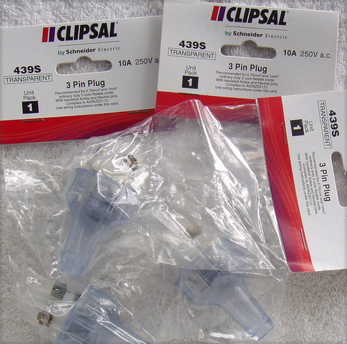 CLIPSAL Rear Entry Power Plug Type 439S NEW Old Stock