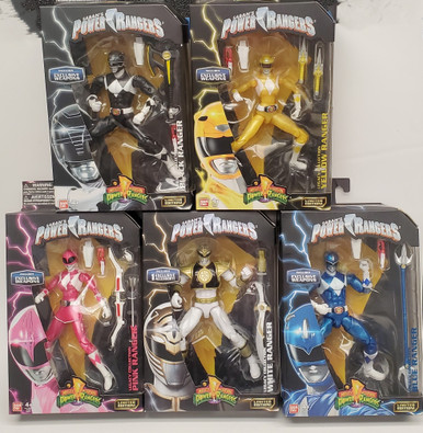 BanDai Mighty Morphin Power Rangers (2018) action figure set (open ...