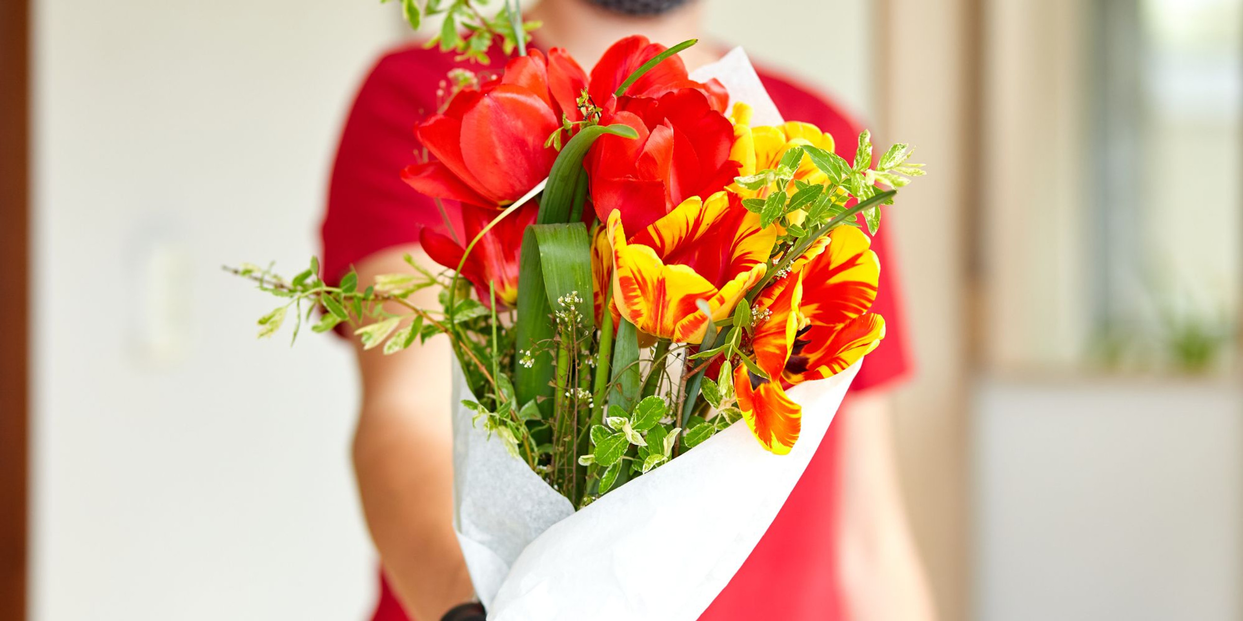 Four Reasons Why You Should Send Flowers - Nancy's Floral Four Reasons Why You Should Send Flowers - Nancy's Floral