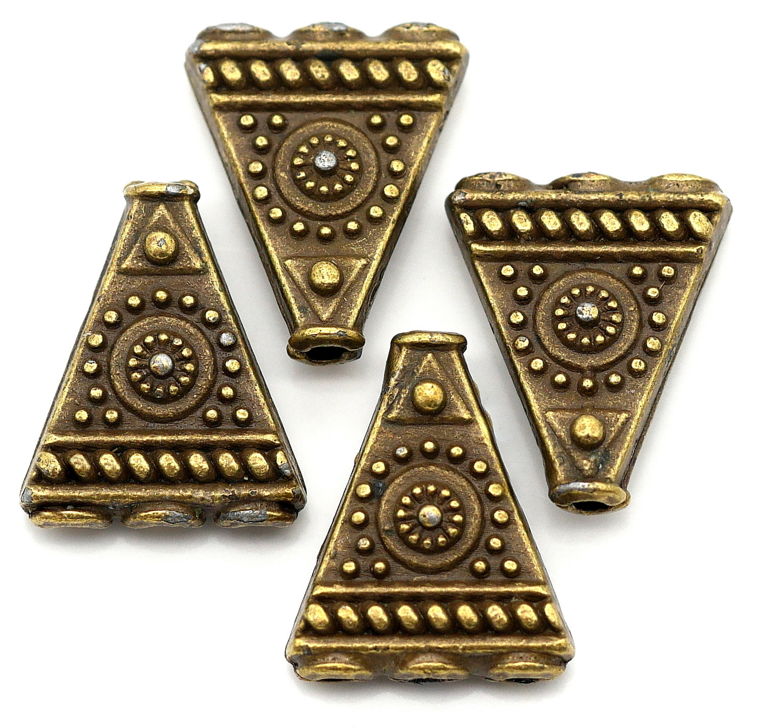 4pc 14x17mm 1-to-3-Strand Ornate Triangle Spacer Beads, Antique Bronze ...
