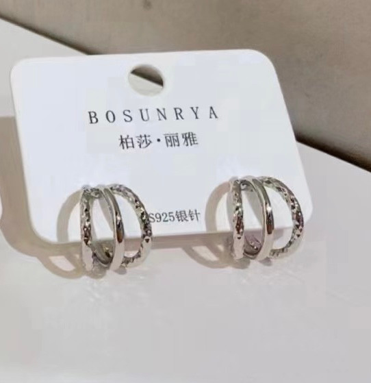 .50" 3 row hoop with texture post back