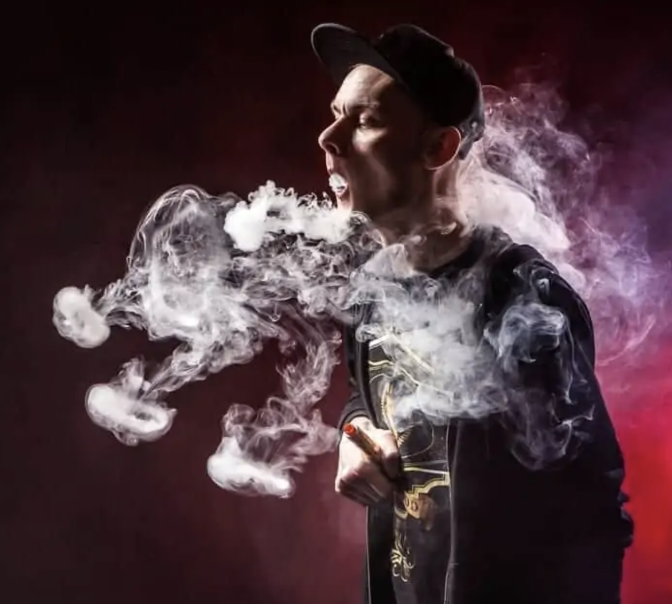 Vape Tricks 101: How to Master the Art of Cloud Chasing - General Vape