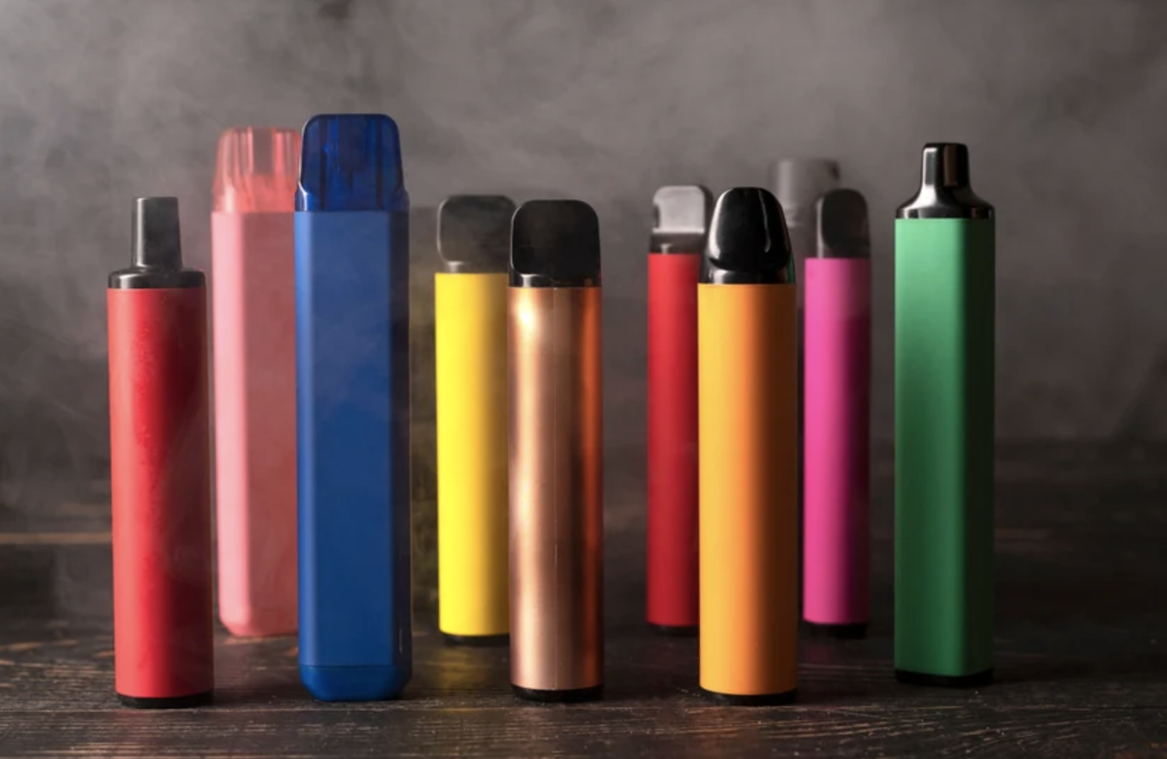 A Side-by-Side Comparison of Disposable Vapes and Rechargeable E ...