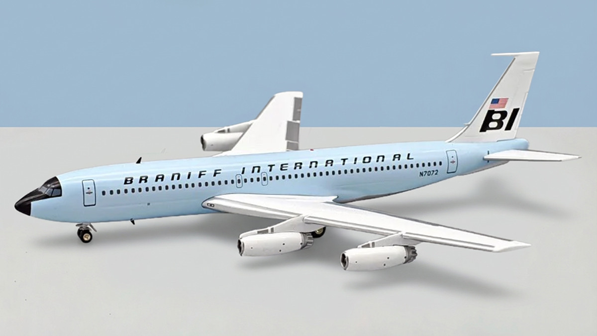 Inflight 200 model aircraft