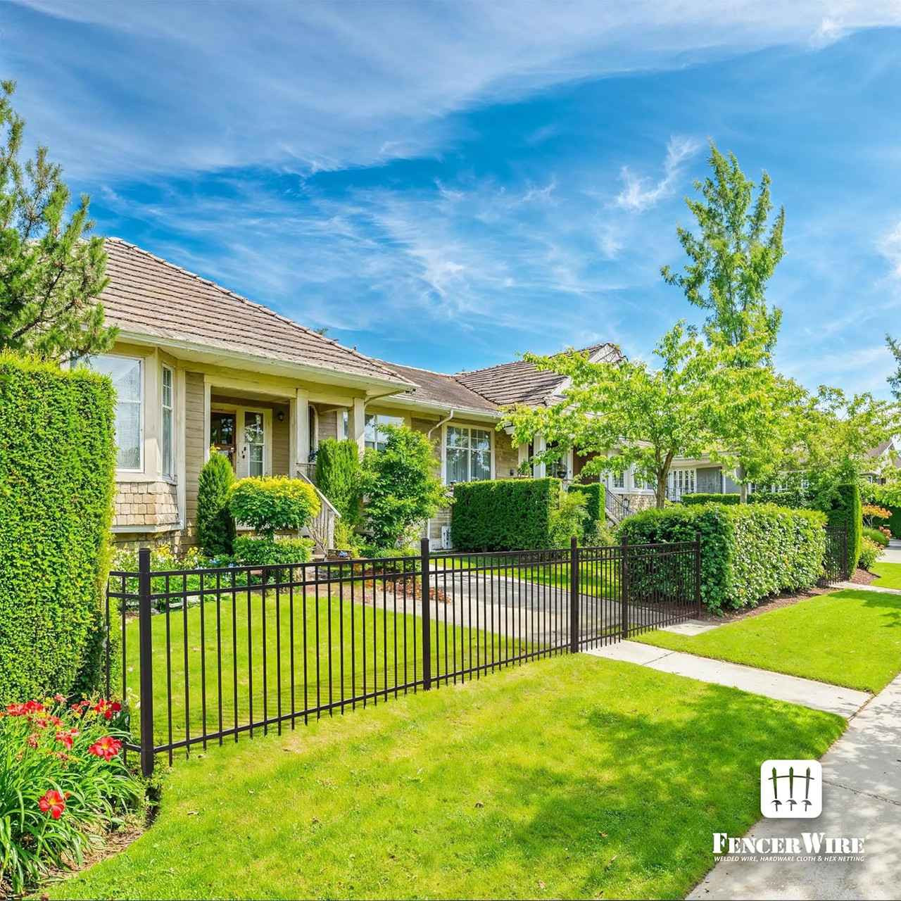 6FT Heavy Duty Outdoor Fencing Post, Multiple Options