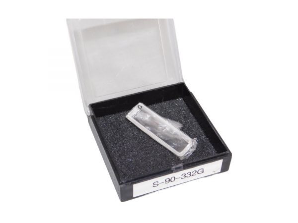 Glass Rectangular Cuvette – 2 mm Pathlength, 0.7 mL | MedicalEx