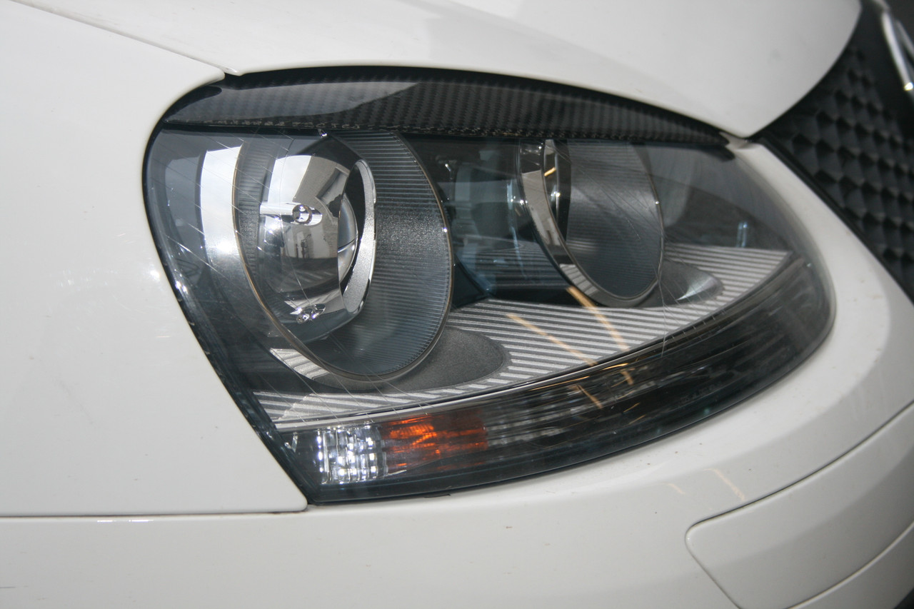 Carbon Fiber Headlight Eyebrows - VW MK5