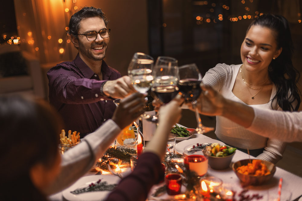 Best Wines for Christmas Dinner: Top Picks for a Festive Feast - OFF ...