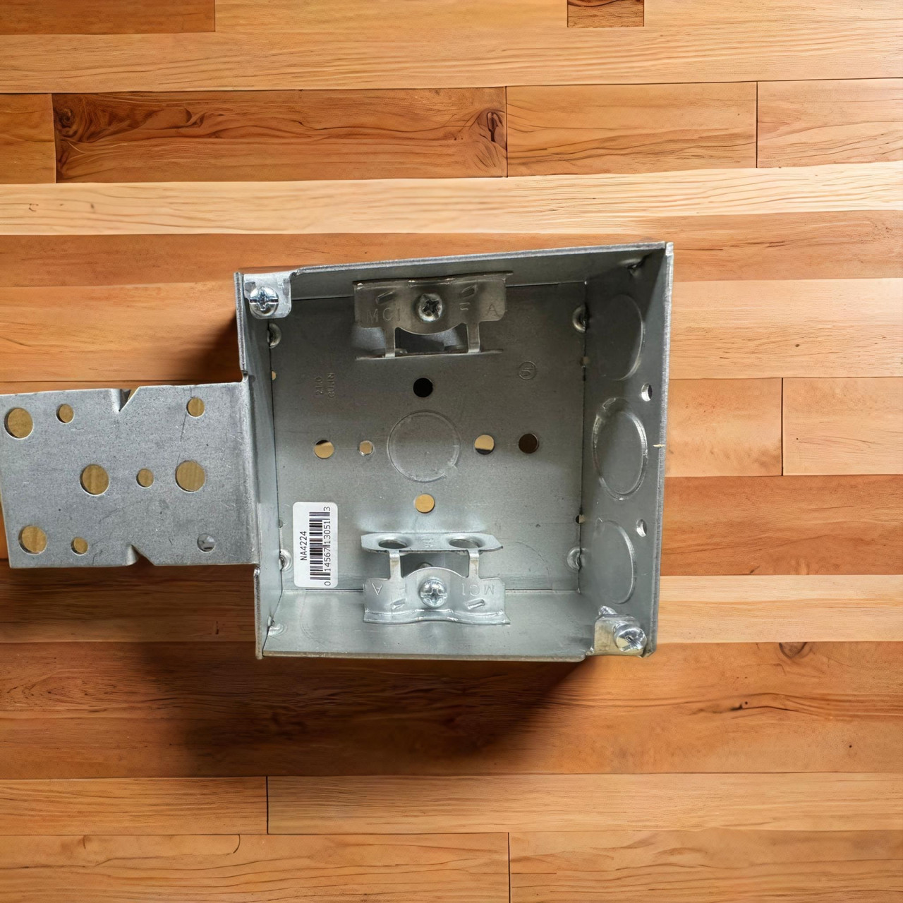 4" Square Box Welded w/ B Bracket, BX Clamps - NA Industries ...