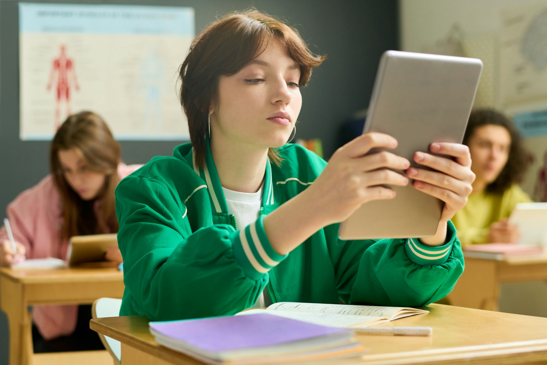Integrating Tablets Into Modern Classroom Settings Todayscloseout
