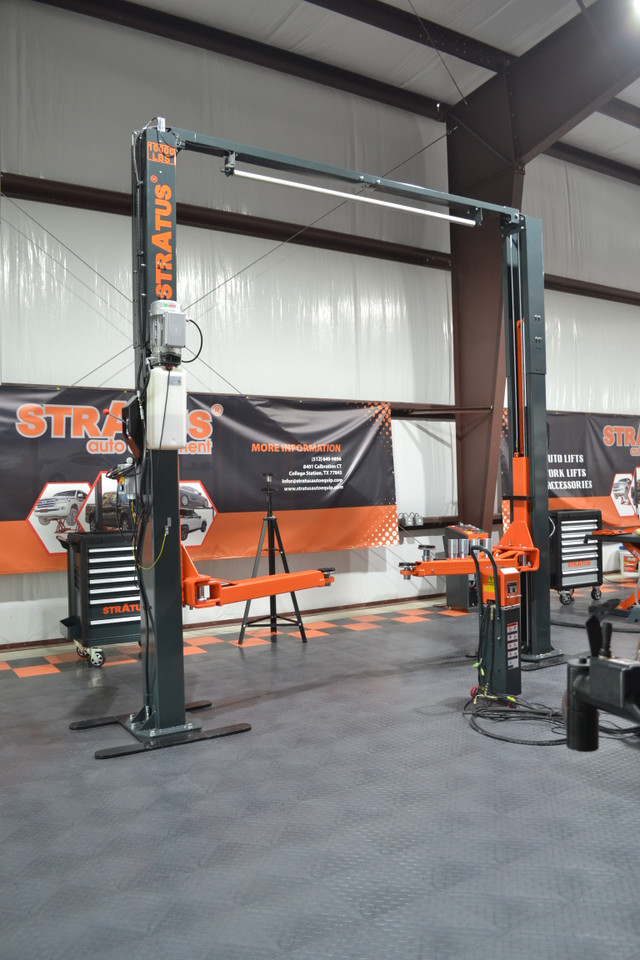 Car Lifts | 2 And 4 Post Car Lifts | Stratus Auto Equipment