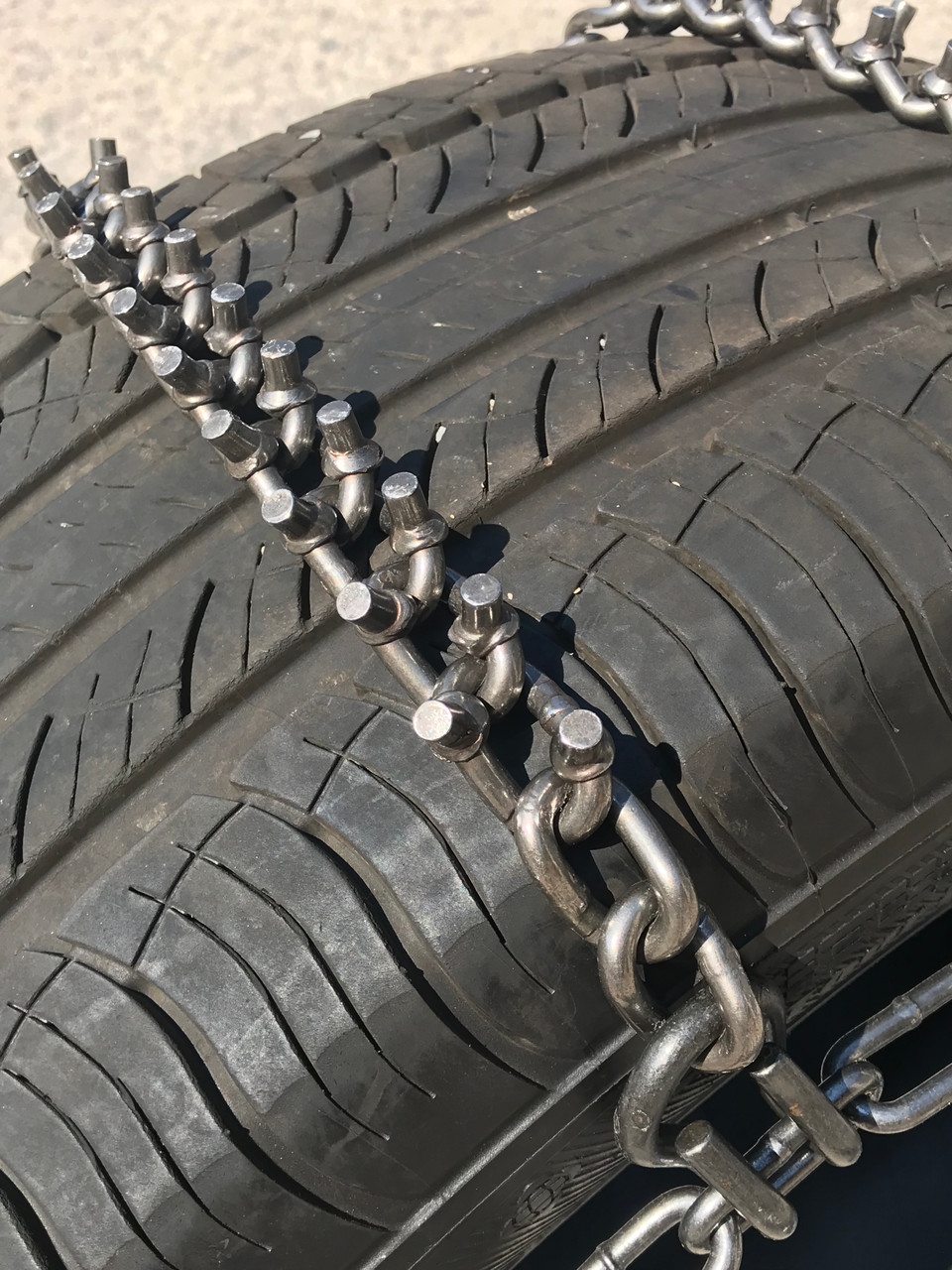 2021 Chevrolet Silverado 3500 HD Dually 235-80-17 Studded Tire Chains