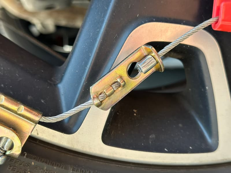 235/55R19 Cable Tire Chains - Diagonal Style