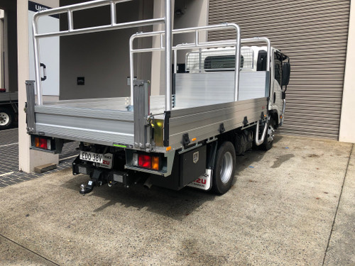 Lyco Loader Manual Tailgate Lifter - Standard | Healy Group