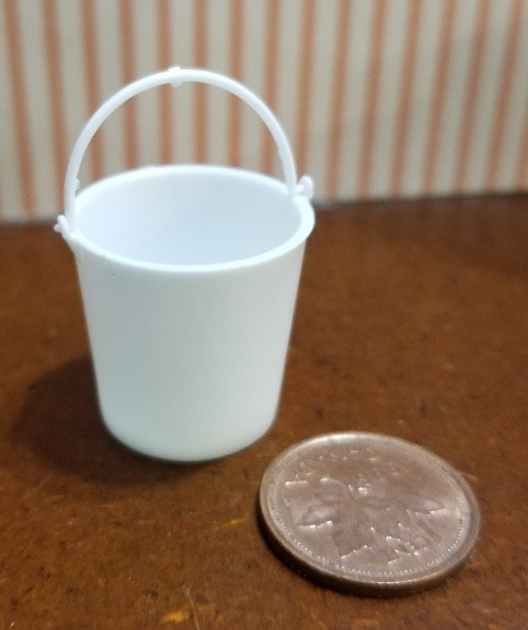 4 PAILS - Grandpa's Doll House