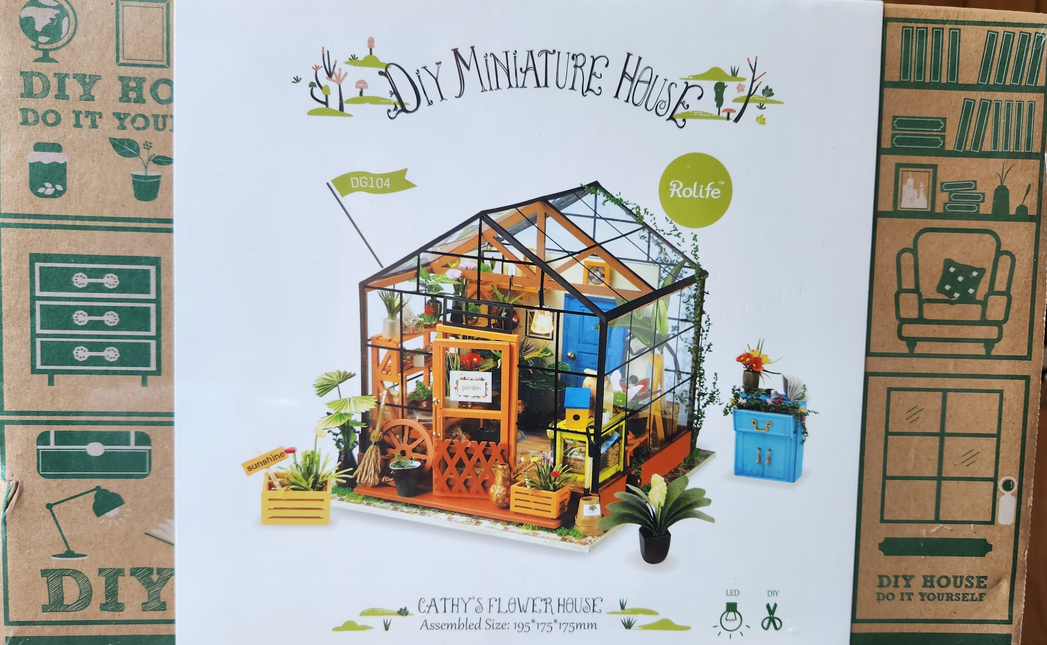 Grandpa's Doll House - Canadian retailer of unique dollhouse miniatures ...