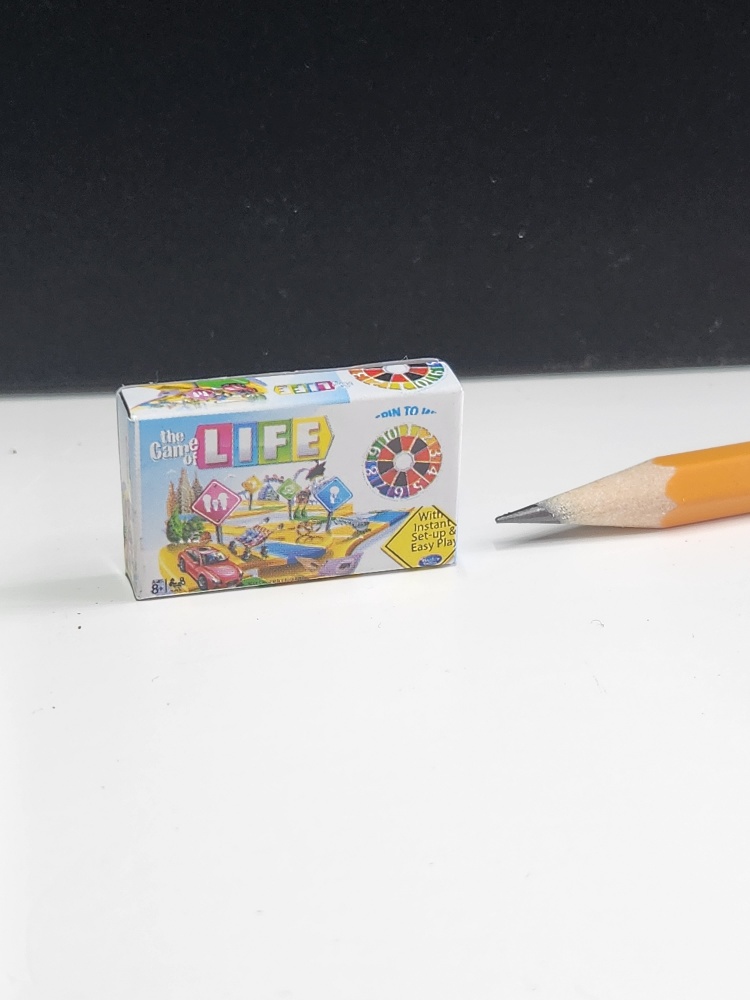 1/12 Scale Miniature Game Box - Life - Grandpa's Doll House