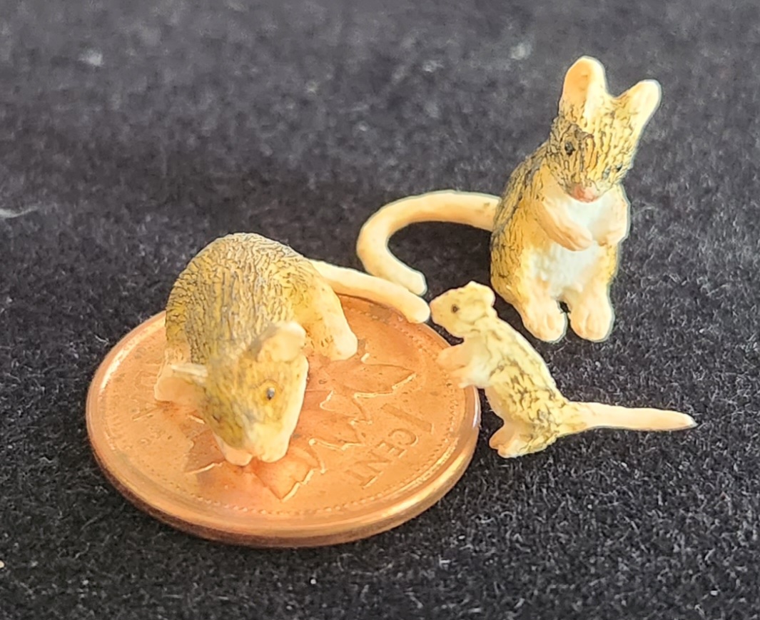 Set of 3 Miniature Mice - Brown - Grandpa's Doll House