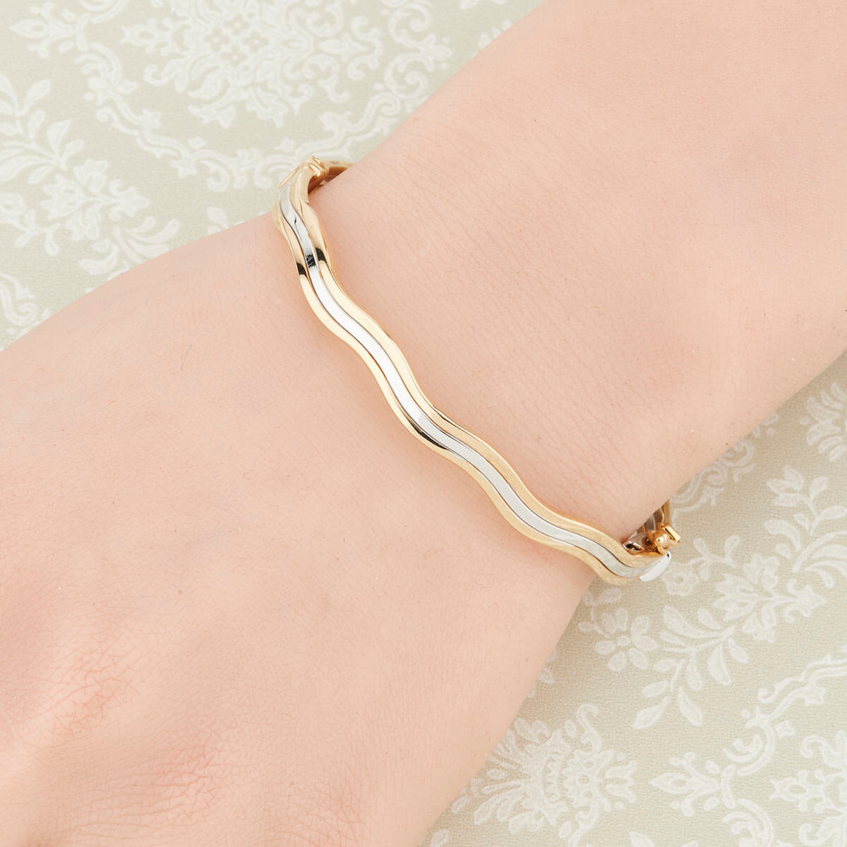 9ct 2 Colour Gold Wave Bangle | RH Jewellers