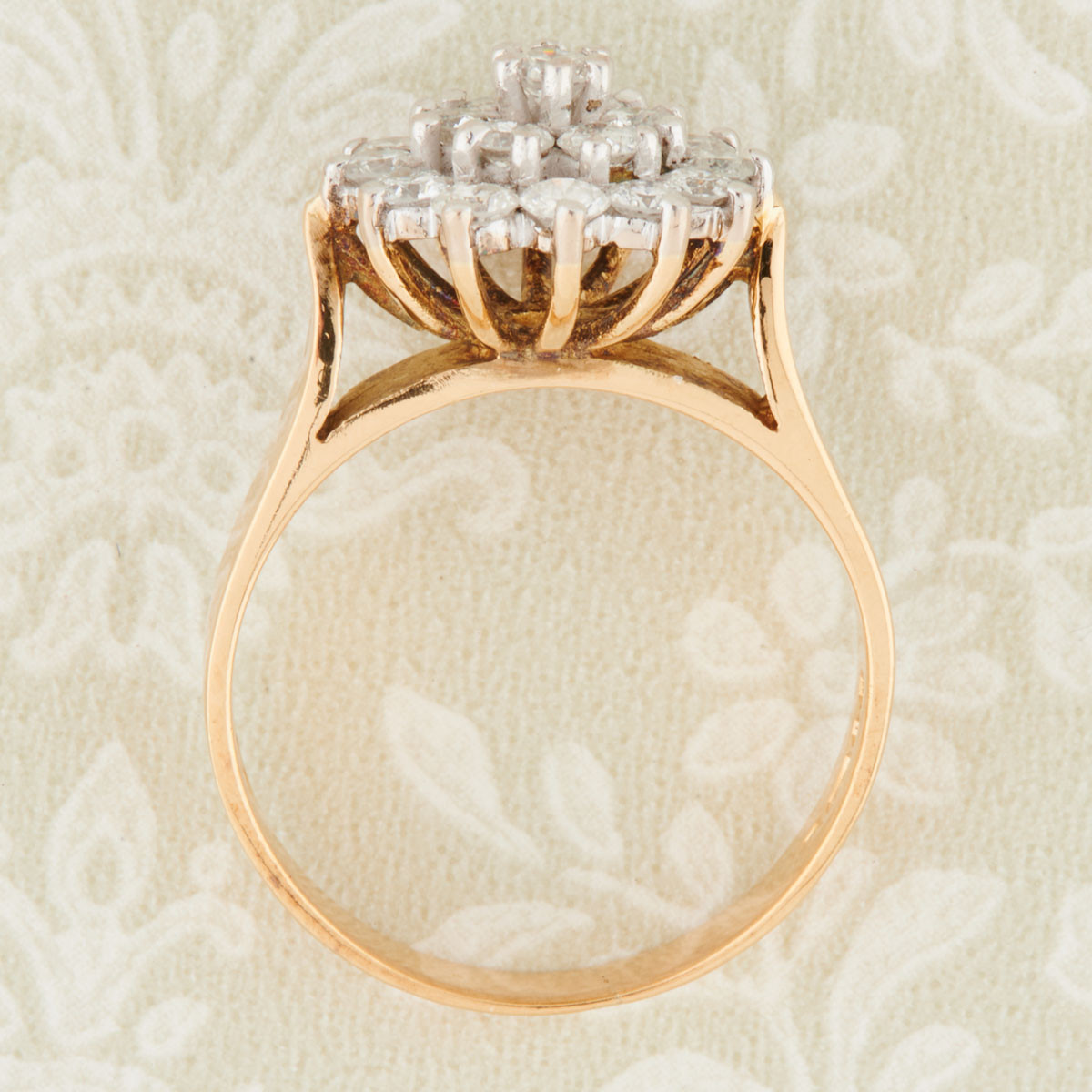 Second Hand 18ct Gold Cluster Diamond Ring | RH Jewellers