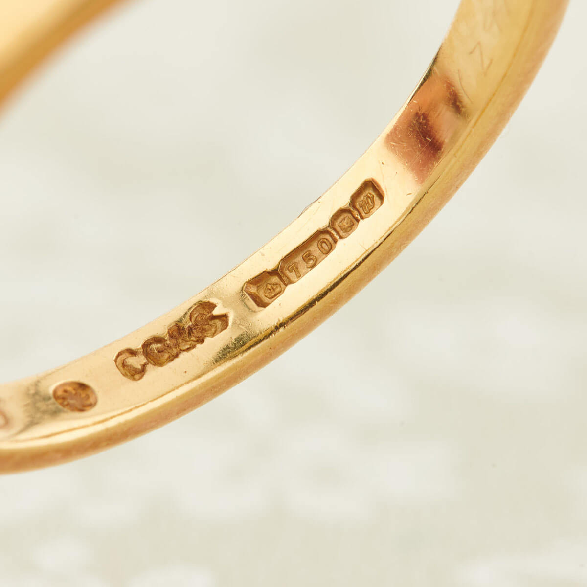 Second Hand 18ct Gold Diamond Solitaire Ring | RH Jewellers