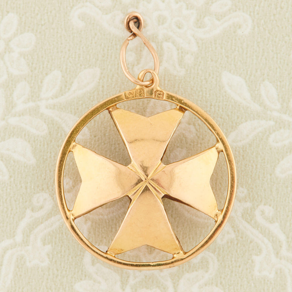 Vintage 18ct Gold Maltese Cross Pendant | RH Jewellers