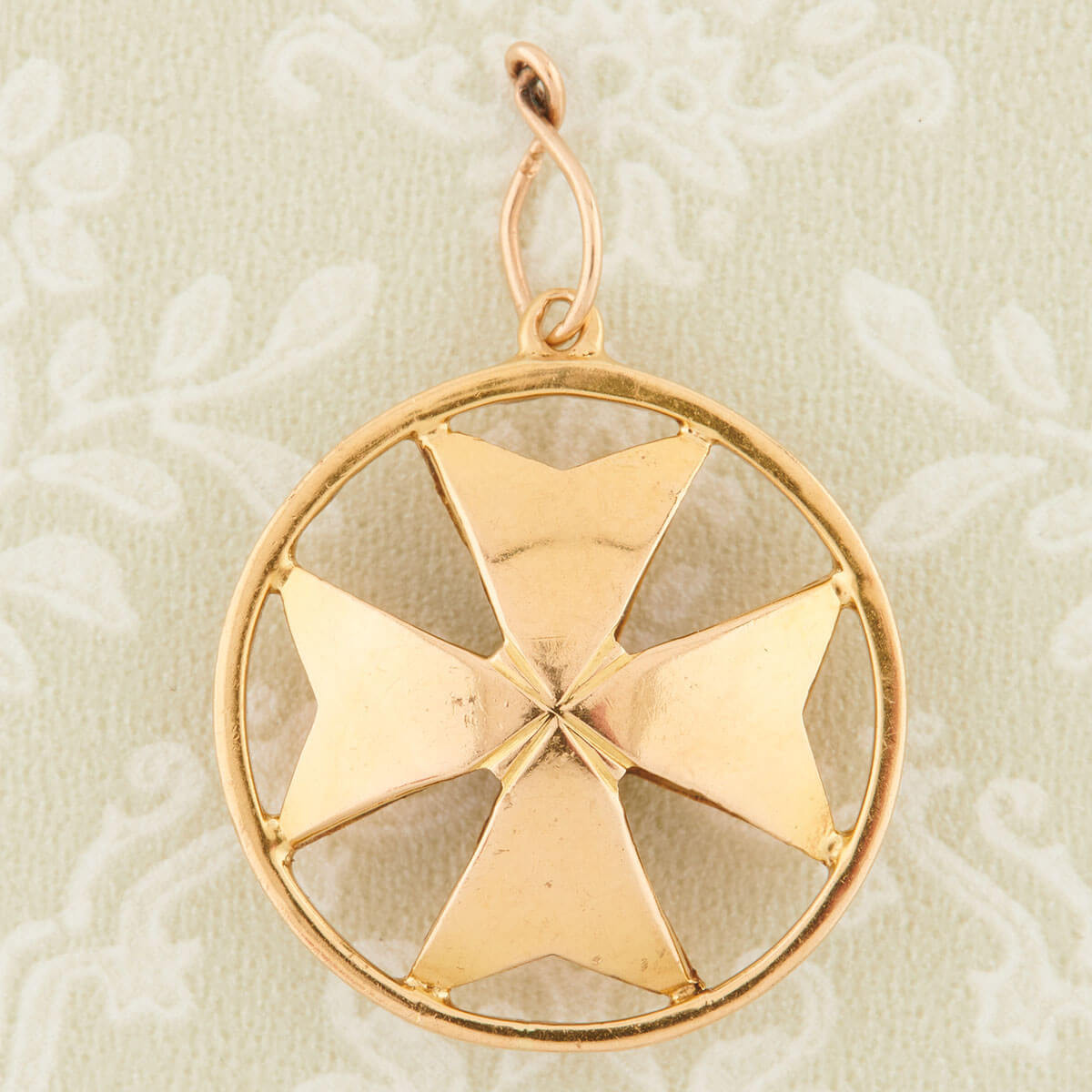 Vintage 18ct Gold Maltese Cross Pendant | RH Jewellers