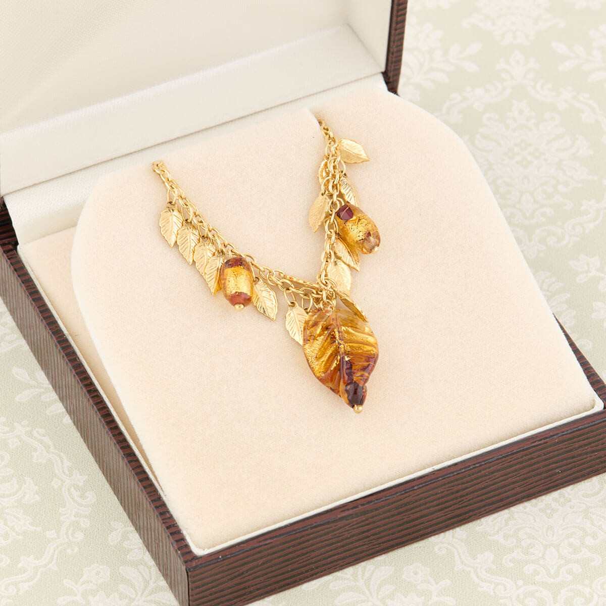 Second Hand 9ct Gold Amber Leaf Necklace | RH Jewellers