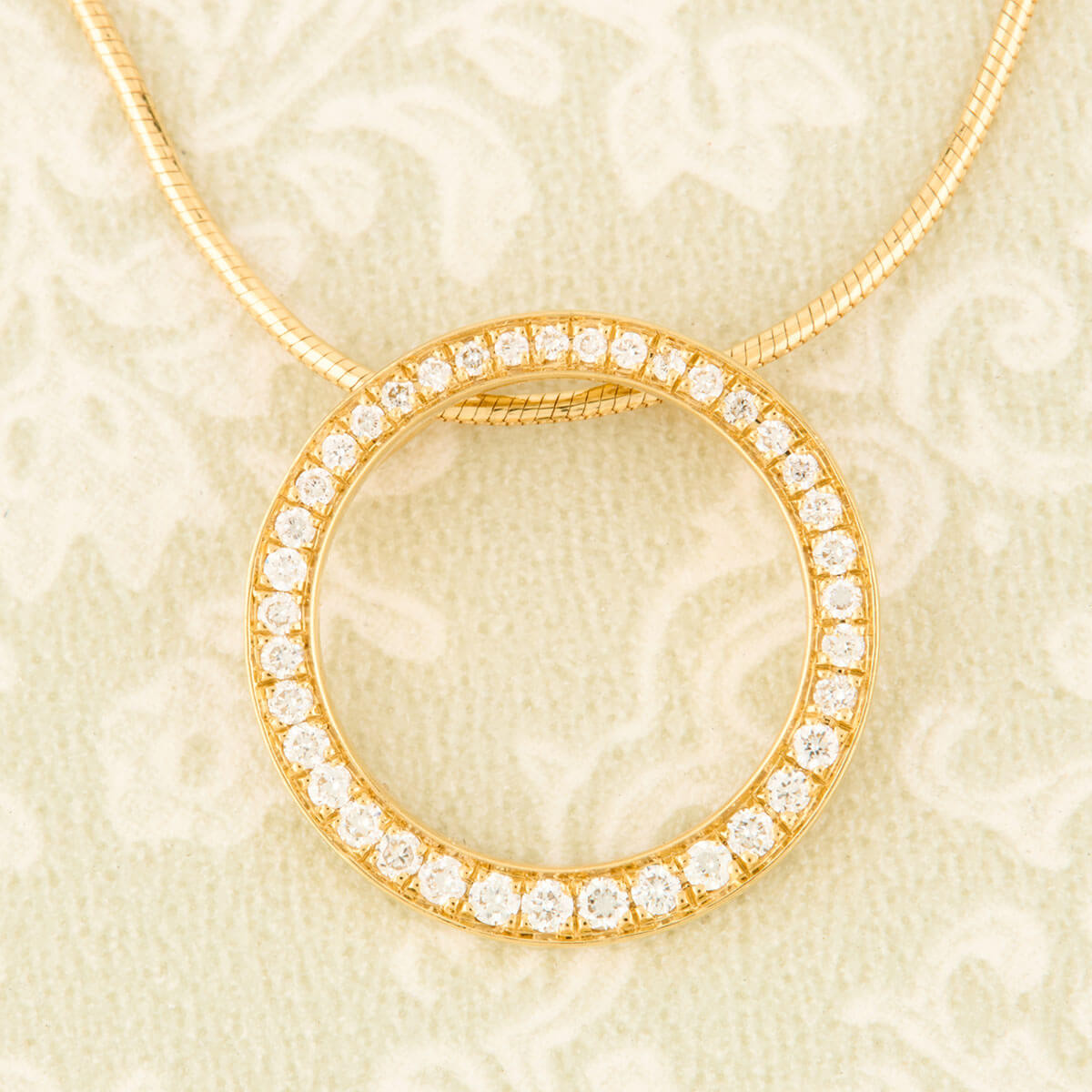 18ct Gold Diamond Floating Circle Pendant | RH Jewellers