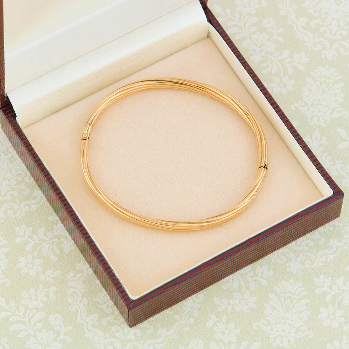 Second Hand 9ct Gold Reeded Hinged Bangle | RH Jewellers