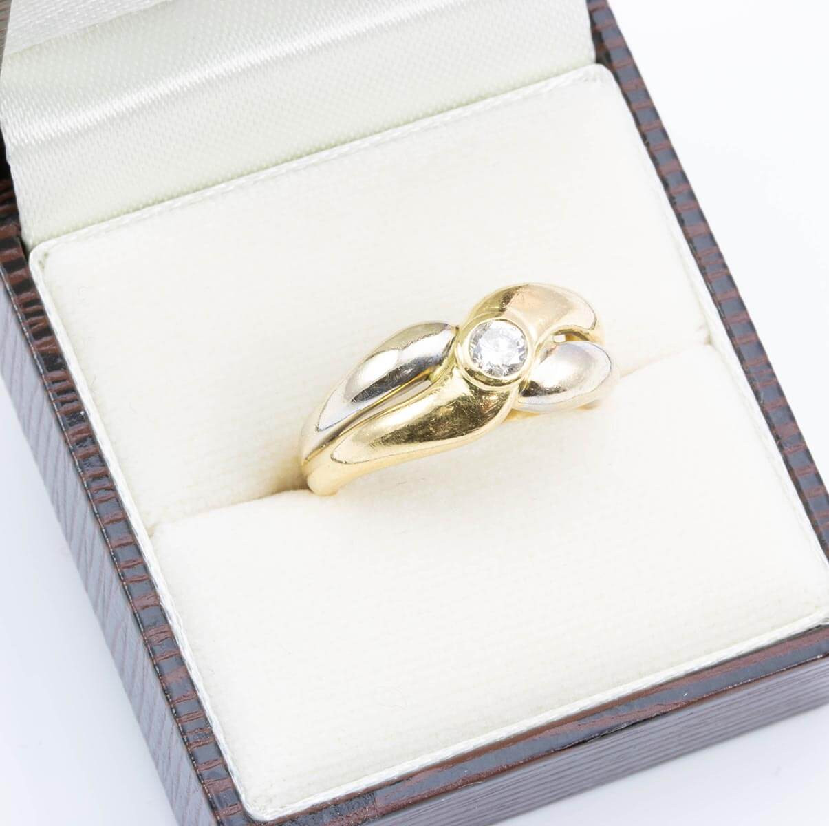 Second Hand Gold Solitaire Diamond Wide Ring | RH Jewellers