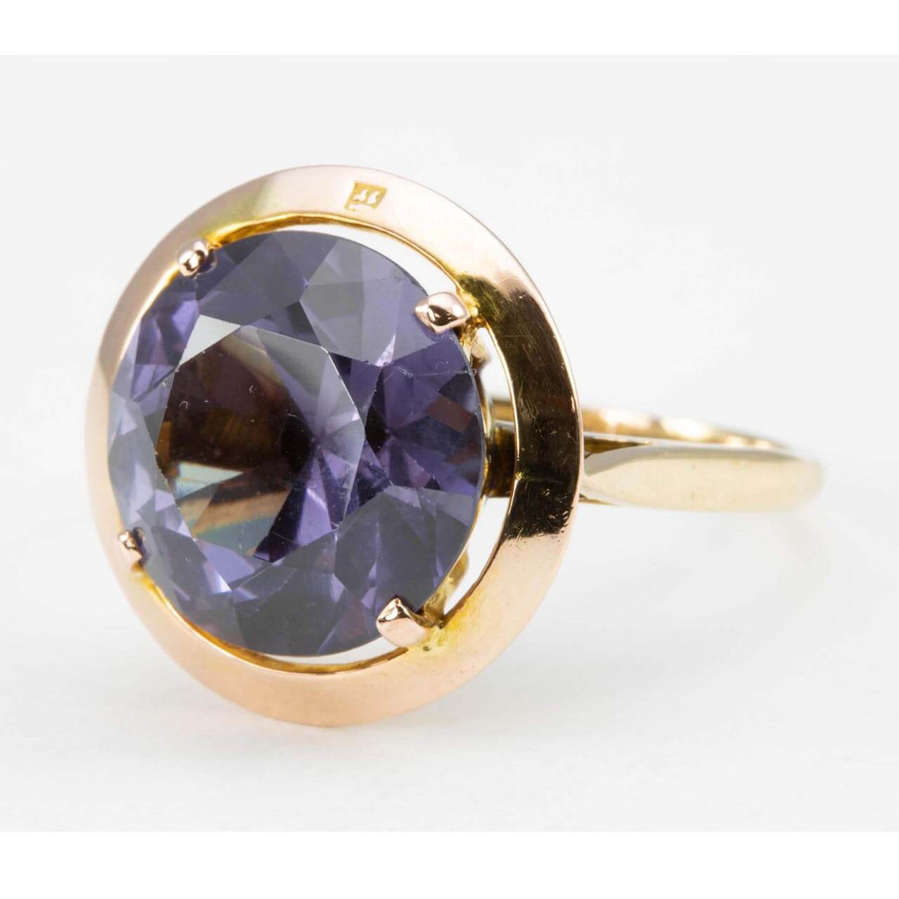 Second Hand 9ct Gold Large Alexandrite Ring | RH Jewellers