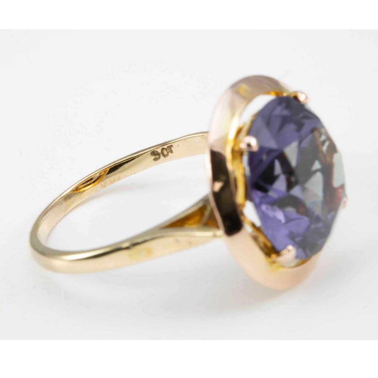 Second Hand 9ct Gold Large Alexandrite Ring | RH Jewellers