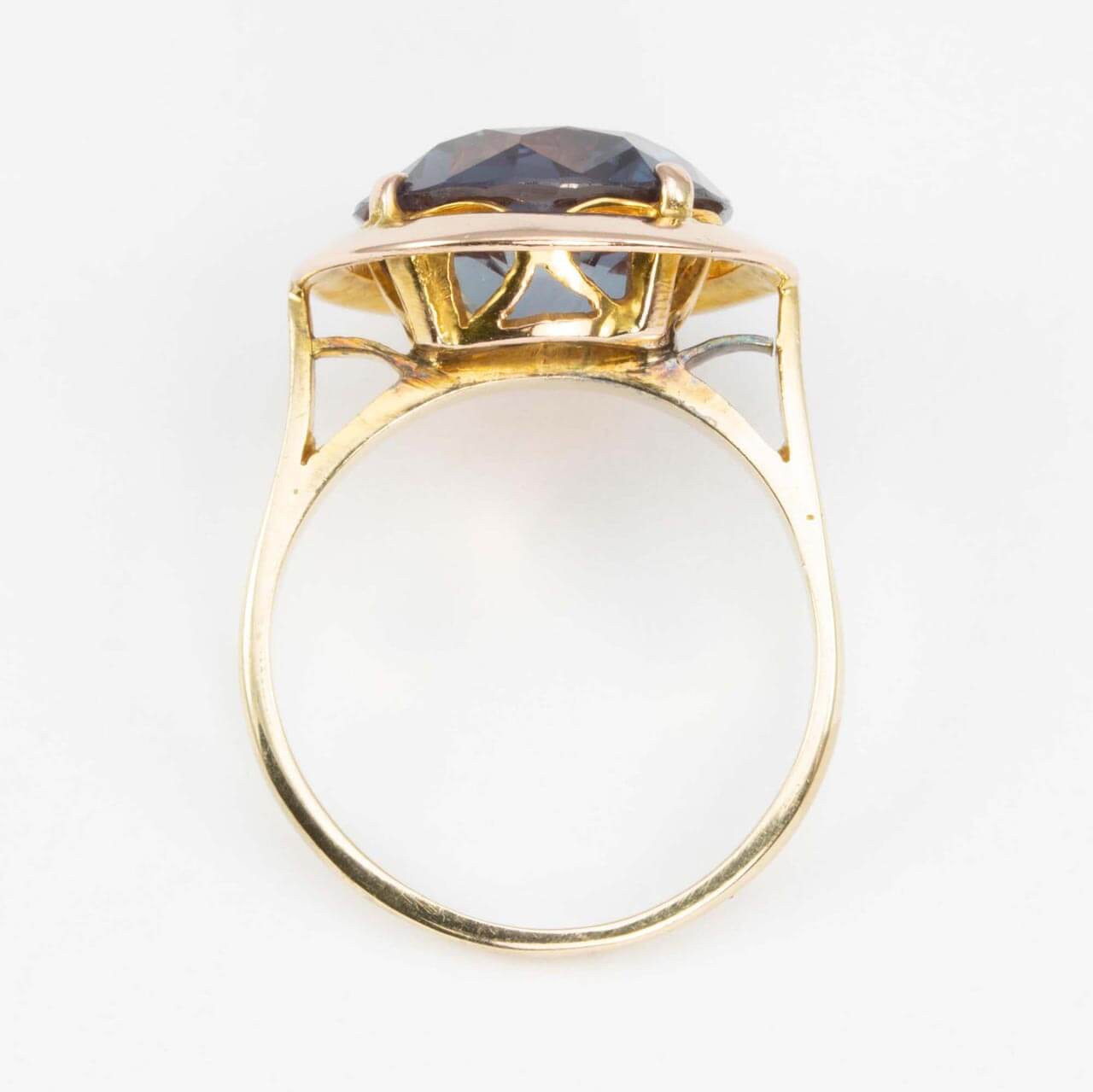 Second Hand 9ct Gold Large Alexandrite Ring | RH Jewellers