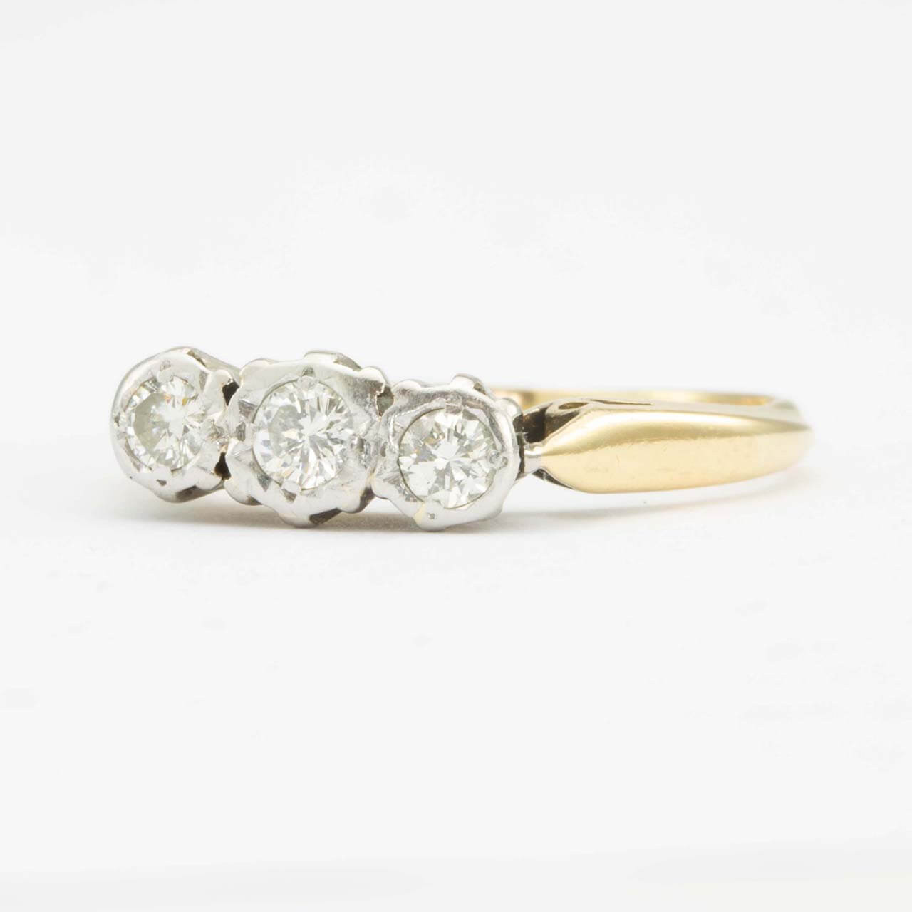 Second Hand 18ct Gold 3 Stone Diamond Ring | RH Jewellers