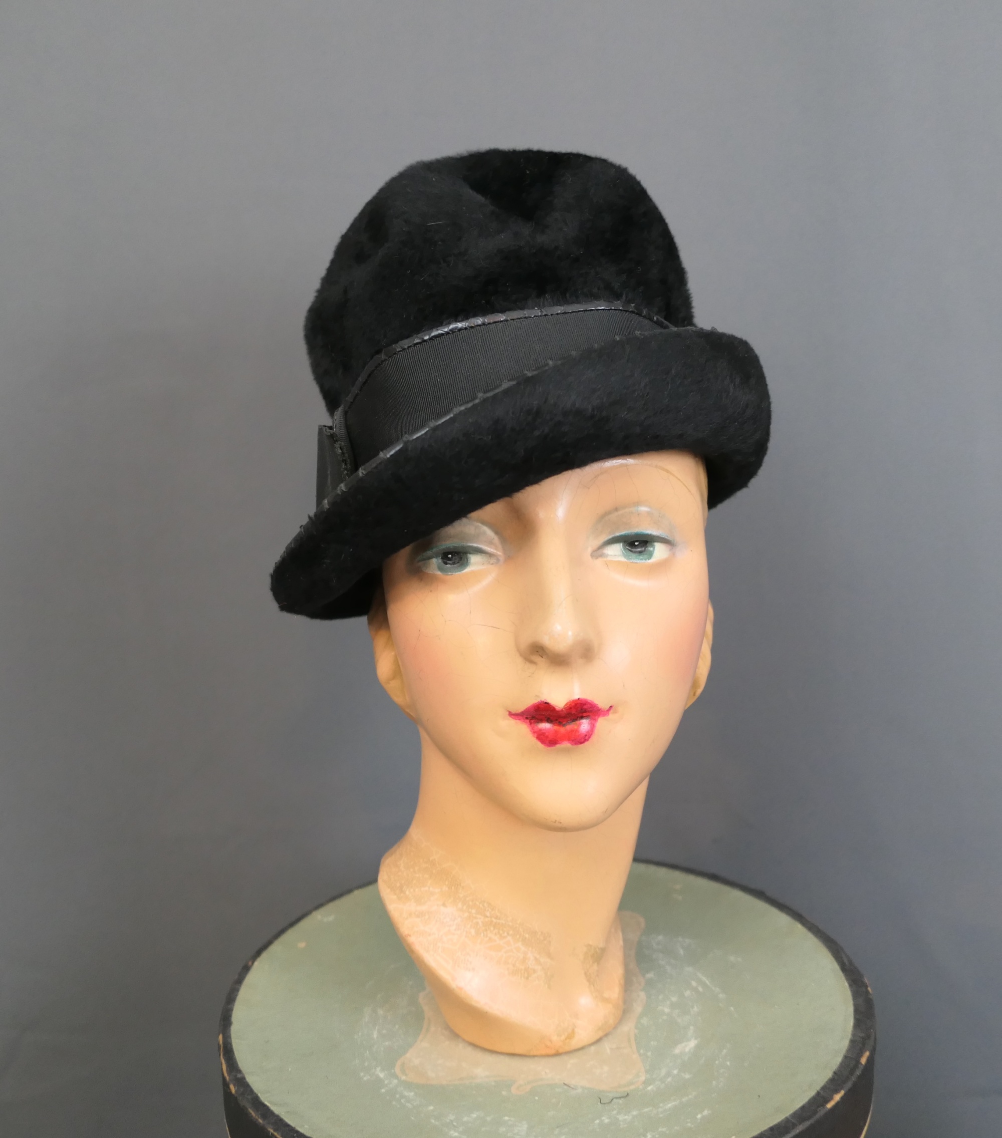Vintage Black Plush Felt Hat with Slanted Brim & Vinyl Trim, 1960s 22 ...
