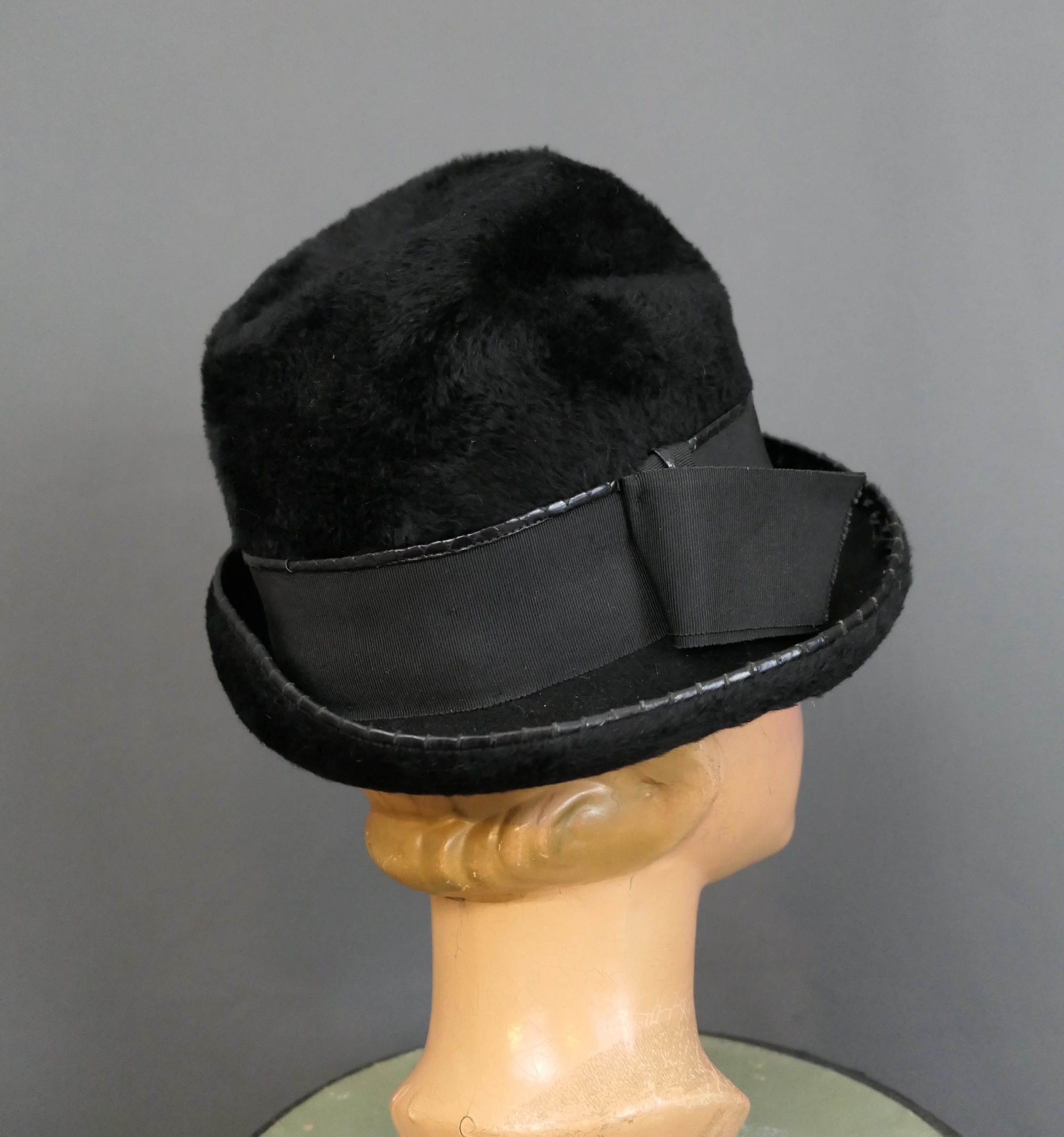 Vintage Black Plush Felt Hat with Slanted Brim & Vinyl Trim, 1960s 22 ...