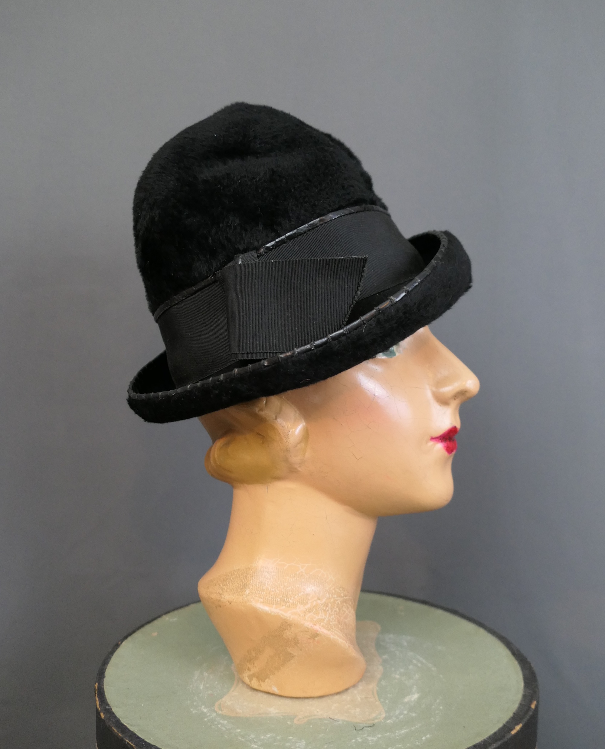 Vintage Black Plush Felt Hat with Slanted Brim & Vinyl Trim, 1960s 22 ...