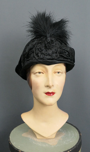 Vintage Edwardian 1900s Hat Black Velvet with Ribbon Trim and Feather ...