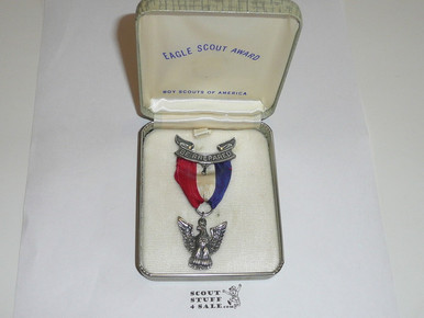 Eagle Scout Medal In Presentation Box Robbins 4 1955-1969 Sterling Silver UNUSED